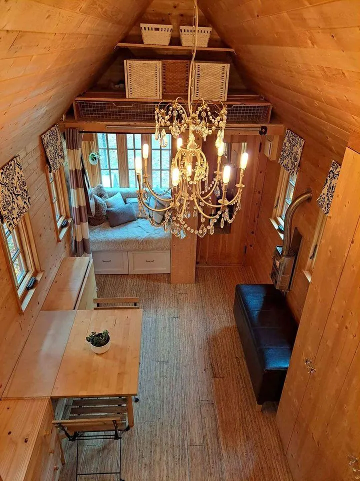 Magnifique micro-maison dans les Laurentides à vendre